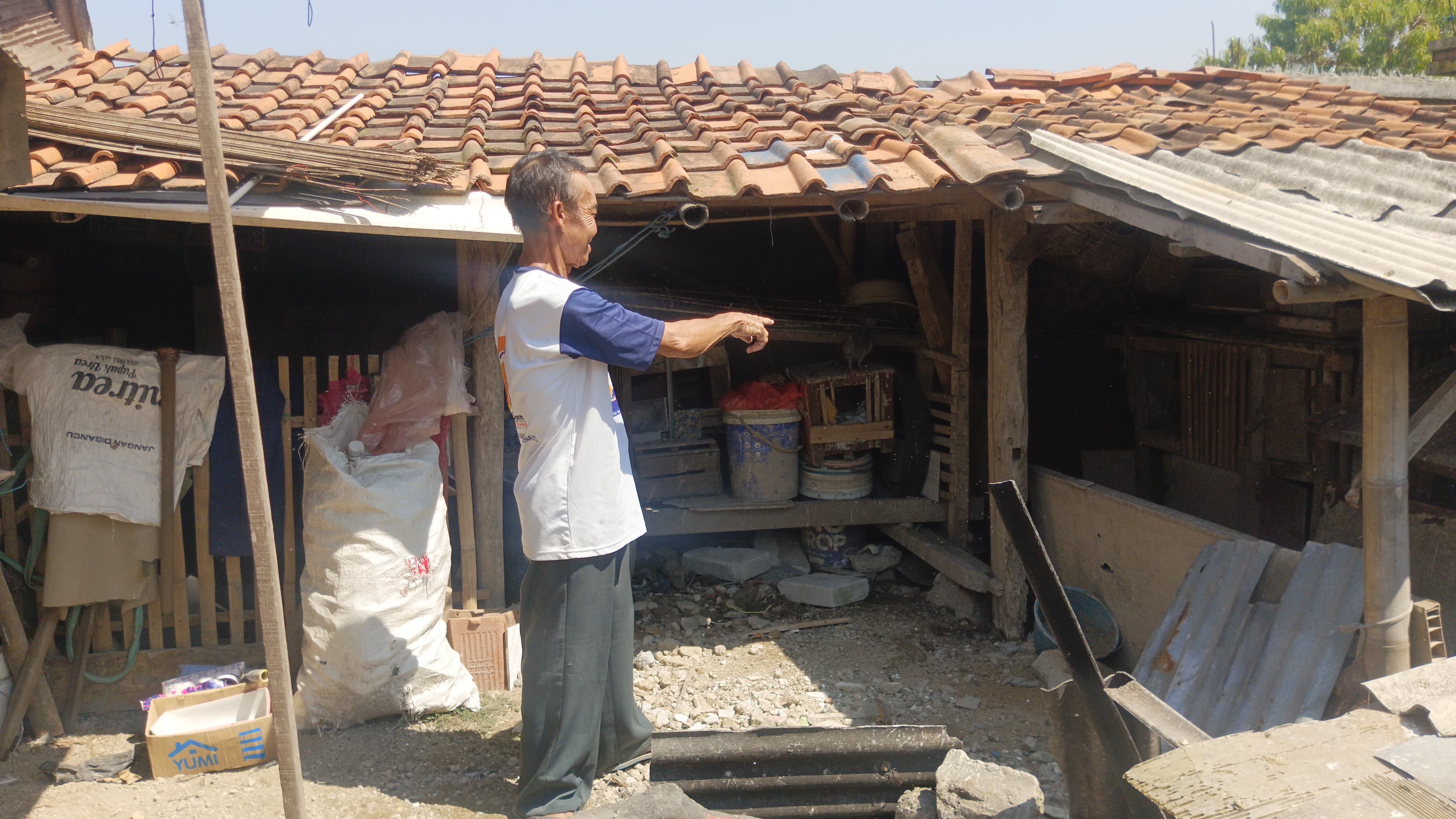 Aksi Maling Unggas Terekam CCTV, Belasan Warga Karangtengah Cianjur ...